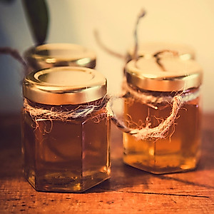 Woaiwo-q 6 oz Hexagon Glass Honey Jars, Glass Jars with Gold Lids,Bronzy Bee Pendants,Wooden Honey Sticks,Small Tags,1.5m Jute Twine -Clear Hexagon Jars for Honey,Jams, Liquid.(25 Pcs)…