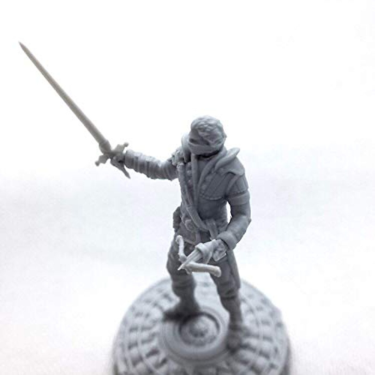 Fantasy Minis 28mm Duelist Rogue Miniature for Tabletop RPG (D&D, DND, Dungeons and Dragons, Pathfinder, Frostgrave)