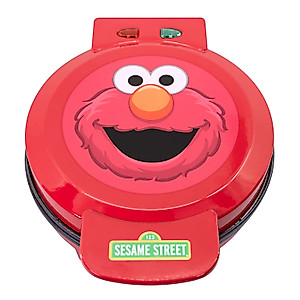 Uncanny Brands Elmo Waffle Maker - Officially Licensed Sesame Street Figures Elmo Face Small Waffle Iron, Kitchen Small Appliances - 7" Round Waffle Makers