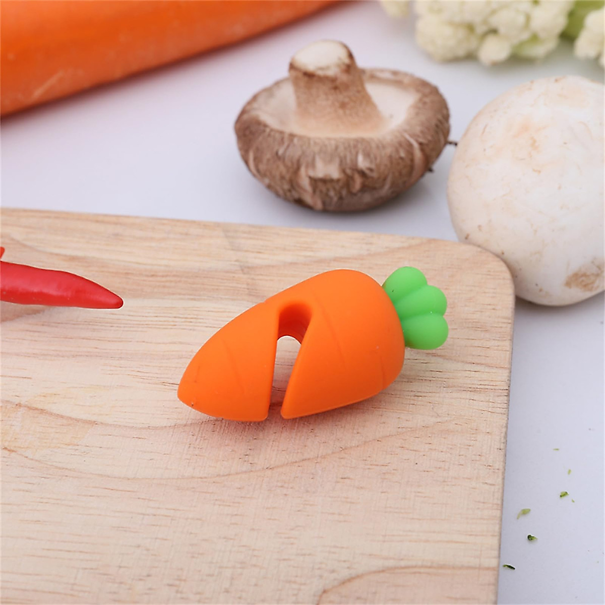Creative Silicone Lid Lifters ，Spill Proof Overflow Prevent Carrot Shape Pot Lid Holder Rack Clips for Pot Pan Container Cover Kitchen Tools