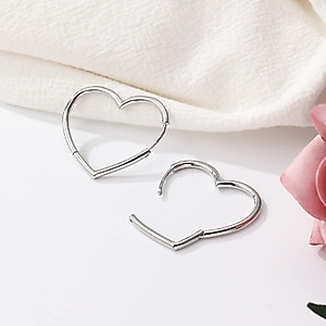 PWUEITR Heart Earrings Lightweight Geometric Hoop Earrings For Women Sweet Love Heart Earrings Valentine's Day Mother's Day Jewelry Gift,silver