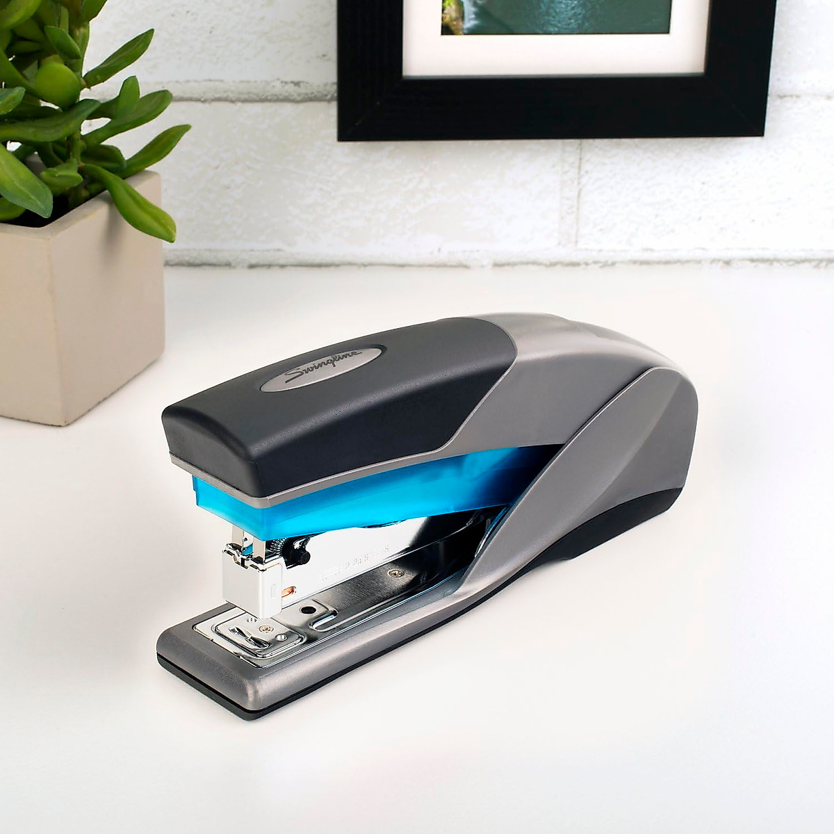 Swingline Stapler, Optima 25, Full Size Desktop Stapler, 25 Sheet Capacity, Reduced Effort, Blue/Gray (66404) - SWI66404