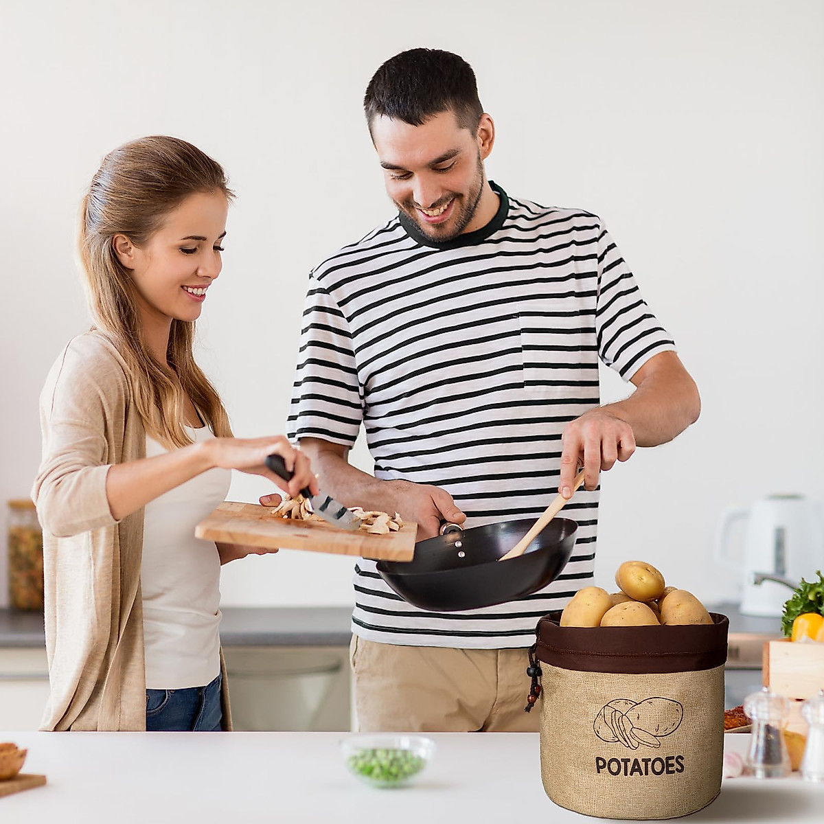 Wowangce 3 Pcs Onion Bags with Drawstring Sustainable Potato Bags with Blackout Lining Storage Farmhouse Kitchen Potato Sacks Food Potato Onion Garlic Storage Container for Pantry (Classic,Barncloth)