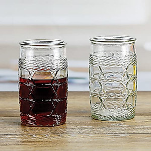 Circleware Wicker Entertainment Set, Beverage Dispenser With Hermetic Locking Lid And 4 Glasses, Glassware Pitcher for Water, Juice, Beer Wine Liquor, Kombucha & Cold Drinks, 128 oz & 4x16 oz