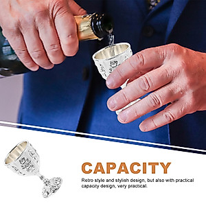 ULTNICE Chalice Goblet Cups Vintage Sliver Chalice of King Arthur Medieval Gothic Goblet Sculpture Metal Liqueur Goblet For Home Bar Wedding (2.76x1.38x1.54inch/7x3.5x4cm)