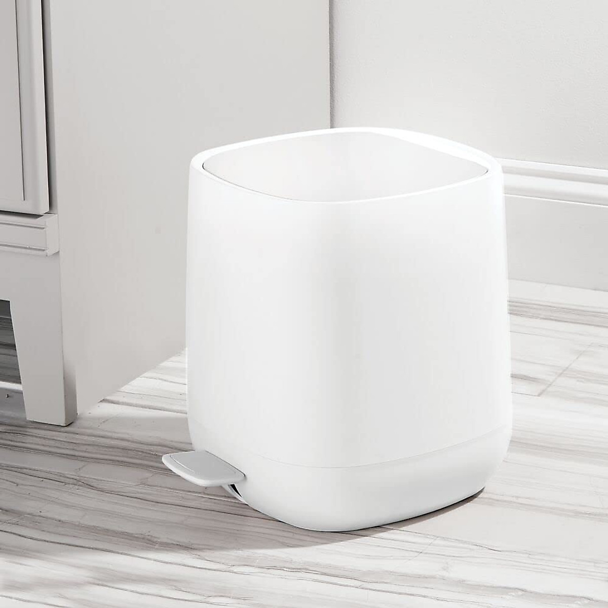 mDesign Plastic 1.3 Gallon/5 Liter Trash Can Waste Basket for Bathroom with Lid, Step Pedal Dustbin, and Removable Liner Bucket - Small Garbage Bin for Bathroom, Bedroom, or Office - White
