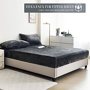 YIYEA Plush Fitted Sheet Twin Size, Ultra Soft Shaggy Fleece Twin Fitted Sheet, Fluffy Faux Fur 16" Deep Pocket Flannel Fitted Sheet for Fall Winter and Spring, 1 Pack Fitted Sheet Only