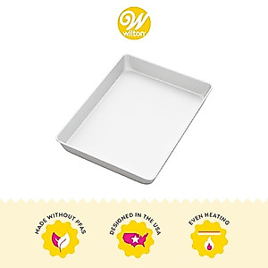 Wilton Performance Pans Medium Sheet Cake Pan, 11 x 15-Inch Cookie Sheet, Aluminum