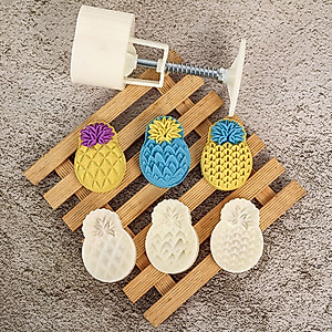 HOWEDING 50g Cute Pineapple Shaped Pastry Moulds Mooncake Molds Mooncake Stamps Hand Pressure Plastic Material Baking Accessories mooncake stamp 50g