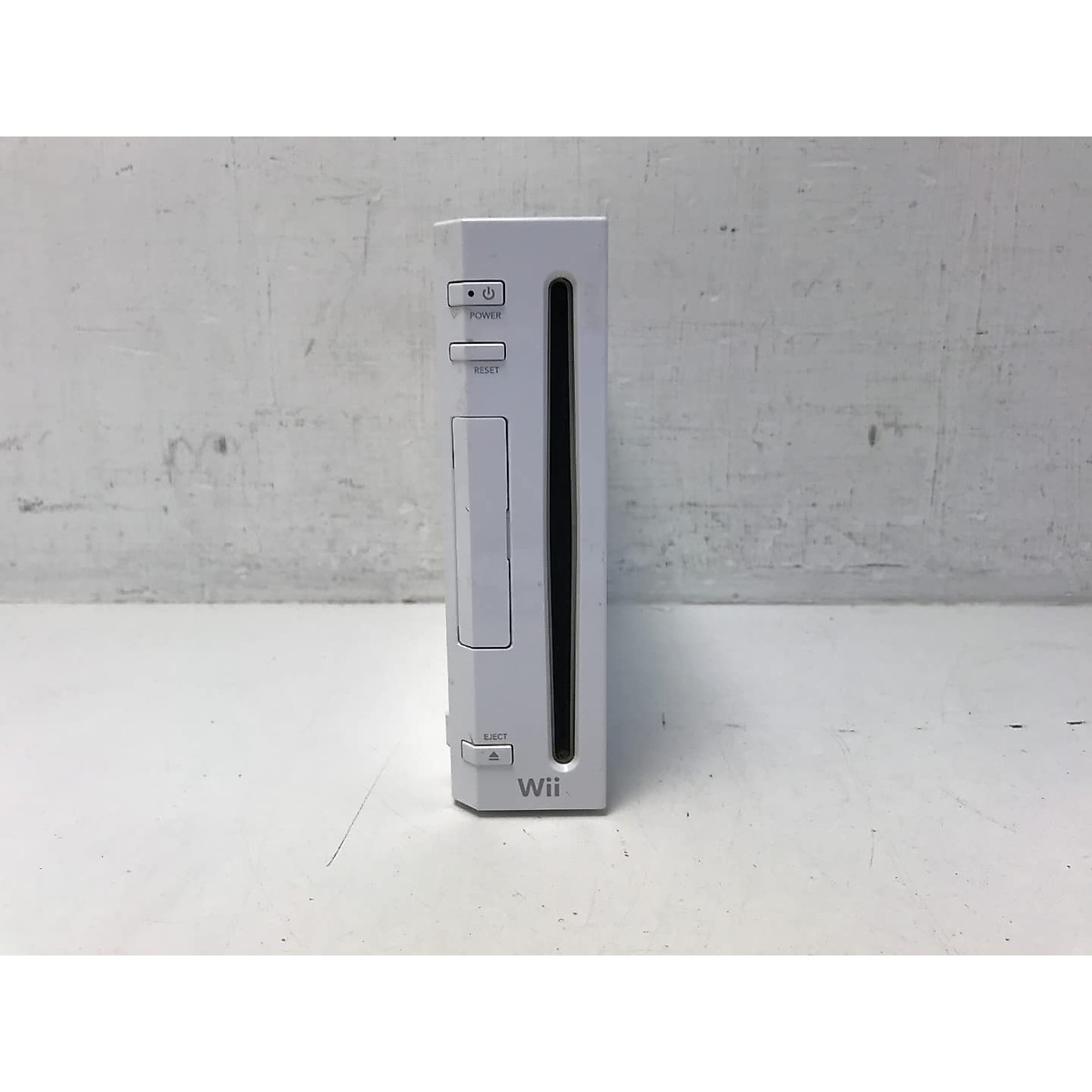 Nintendo Wii Console, White RVL-101 (NEWEST MODEL)