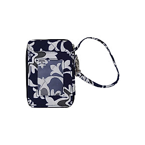 NGIL Quatro Vine Pattern Quilted Wristlet Wallet