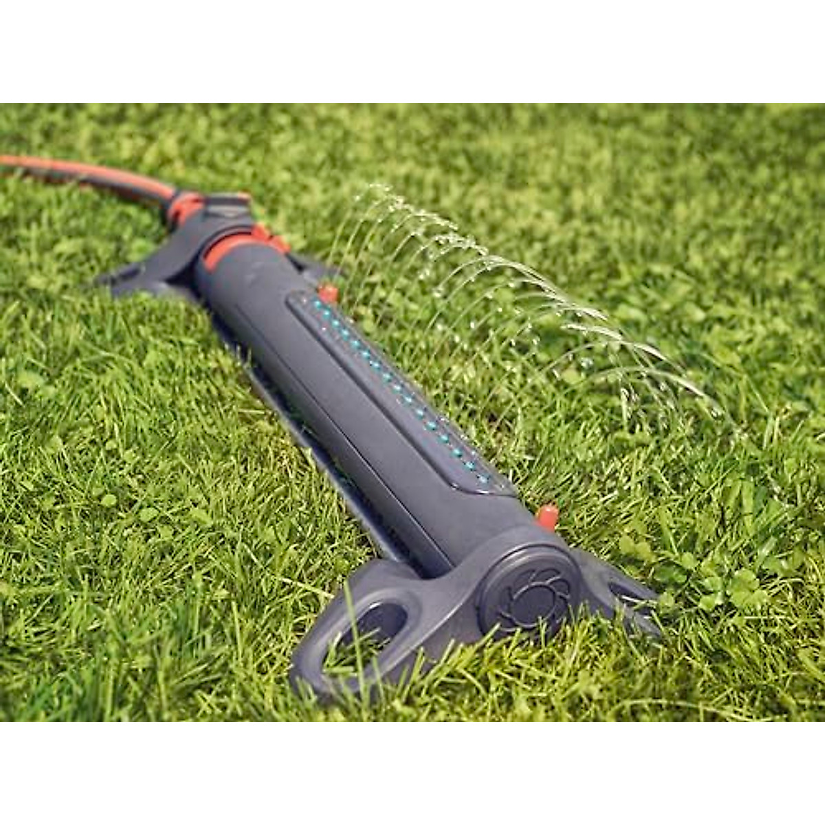Gardena AquaZoom 18714 Fully Adjustable Oscillating Sprinkler, for Flexible, Leak Proof and Precise Watering, Up to 3800 sq. feet (350 sq. Meters), Made in Germany, 5 Year Warranty.
