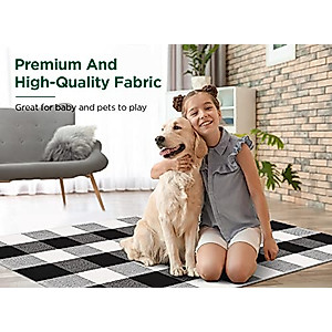 InnoGear Buffalo Plaid Outdoor Rug, 27.6 x 43.3 inches Machine Washable Area Rugs Door Mat Buffalo Check Rug for Living Room Outside Entry Plaid Rug Clearance Cotton Polyester Rug, Black and White