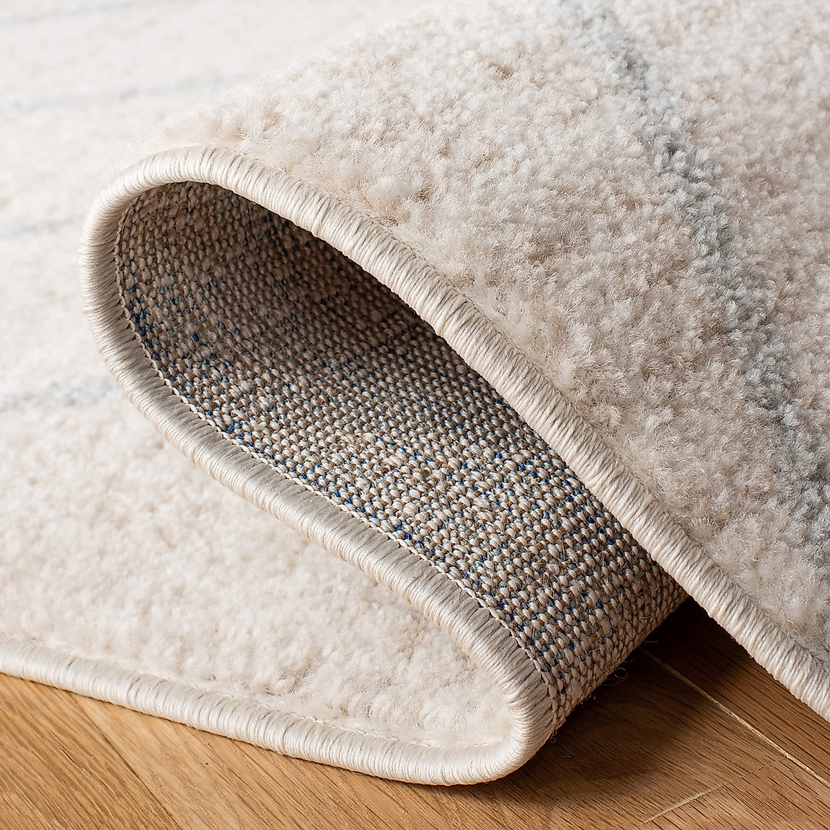 SAFAVIEH Adirondack Collection Runner Rug - 2'6" x 8', Ivory & Light Grey, Modern Geometric Design, Non-Shedding & Easy Care, Ideal for High Traffic Areas in Living Room, Bedroom (ADR251C)