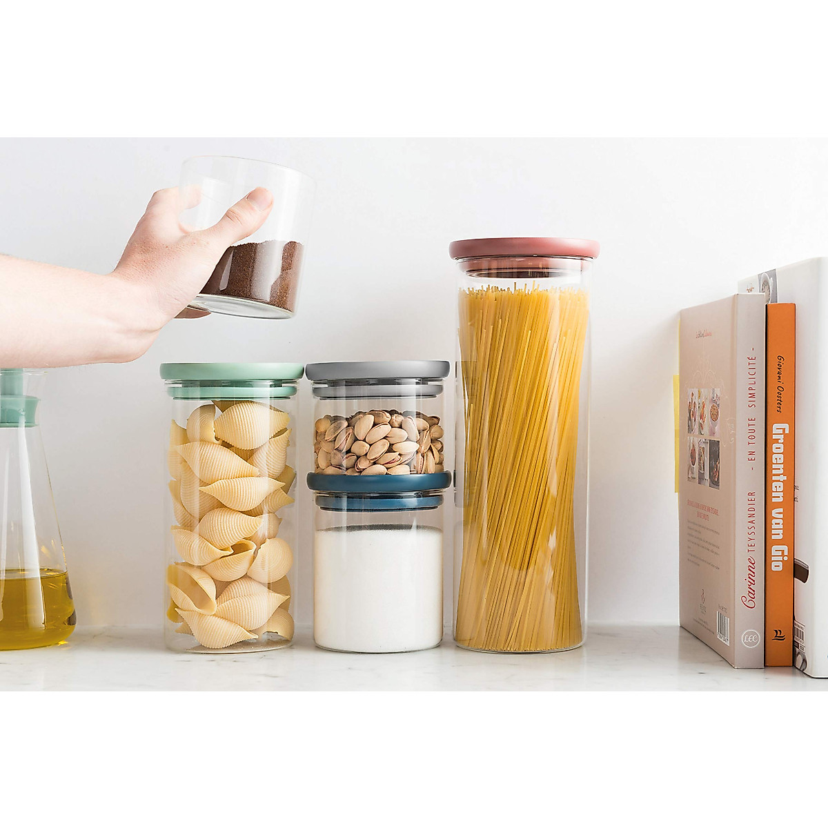 BergHOFF LEO Glass Pasta Container 4"x 11.5" 2 qt. Pink Airtight Lids Scratch-resistant Leakproof Leftover Storage