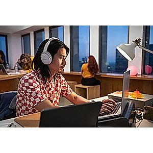 Bose QuietComfort 45 Noise Canceling Bluetooth Headphones (White Smoke)