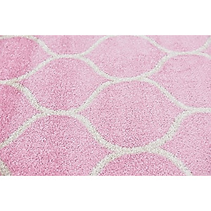 Unique Loom Trellis Frieze Collection Area Rug - Rounded (4' 1" x 6' 1", Light Pink/ Ivory)