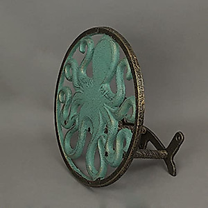 Zeckos Cast Iron 12 inch Octopus Decorative Wall Mounted Hanging Garden Hose Holder Verdigris Green Finish - 125 ft Hose