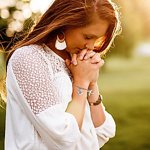 BOPREINA Travel Gifts Bracelet Passport Airplane Earth Heart Camera Charm Bracelets Stainless Steel Link Chain for Men Women Inspiration Jewelry for Travel Graduation Gift