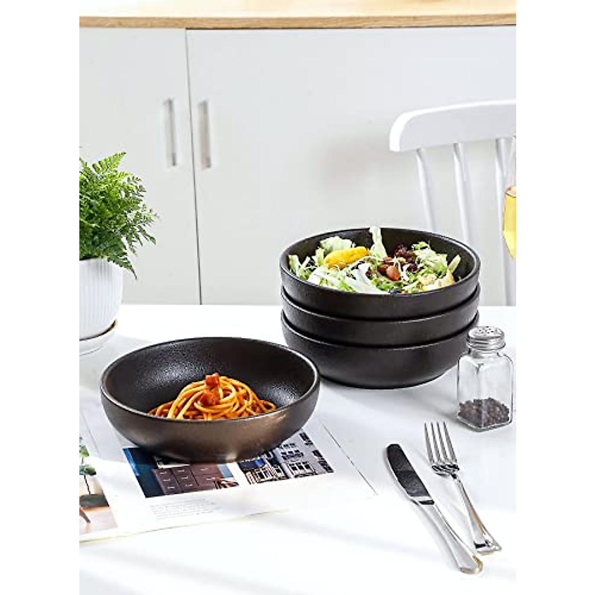 Ghaexui Ceramic Pasta Bowls, Salad Bowls, Large Serving Bowl Set - 35 Ounce, Set of 4, Matte Black