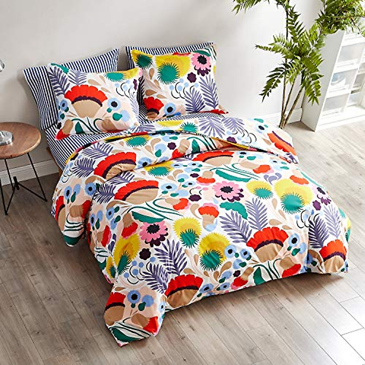 Marimekko - Queen Duvet Cover Set, Cotton Percale Bedding with Matching Shams, All Season Home Decor (Ojakellukka Multicolor, Queen)