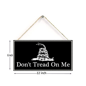 Dont Tread on Me Garden Sign Decorative Wood Sign Home Decor,Wall Art，6 inch by 12 inch Hanging Sign