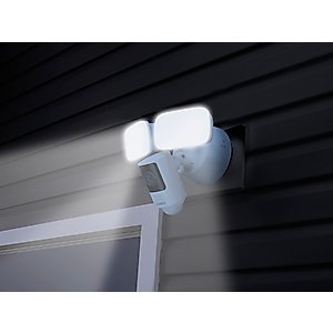 Lorex 2K Wi-Fi Floodlight Camera with Adjustable LEDs, Smart Motion Detection, 2-Way Talk, Color Night Vision, White