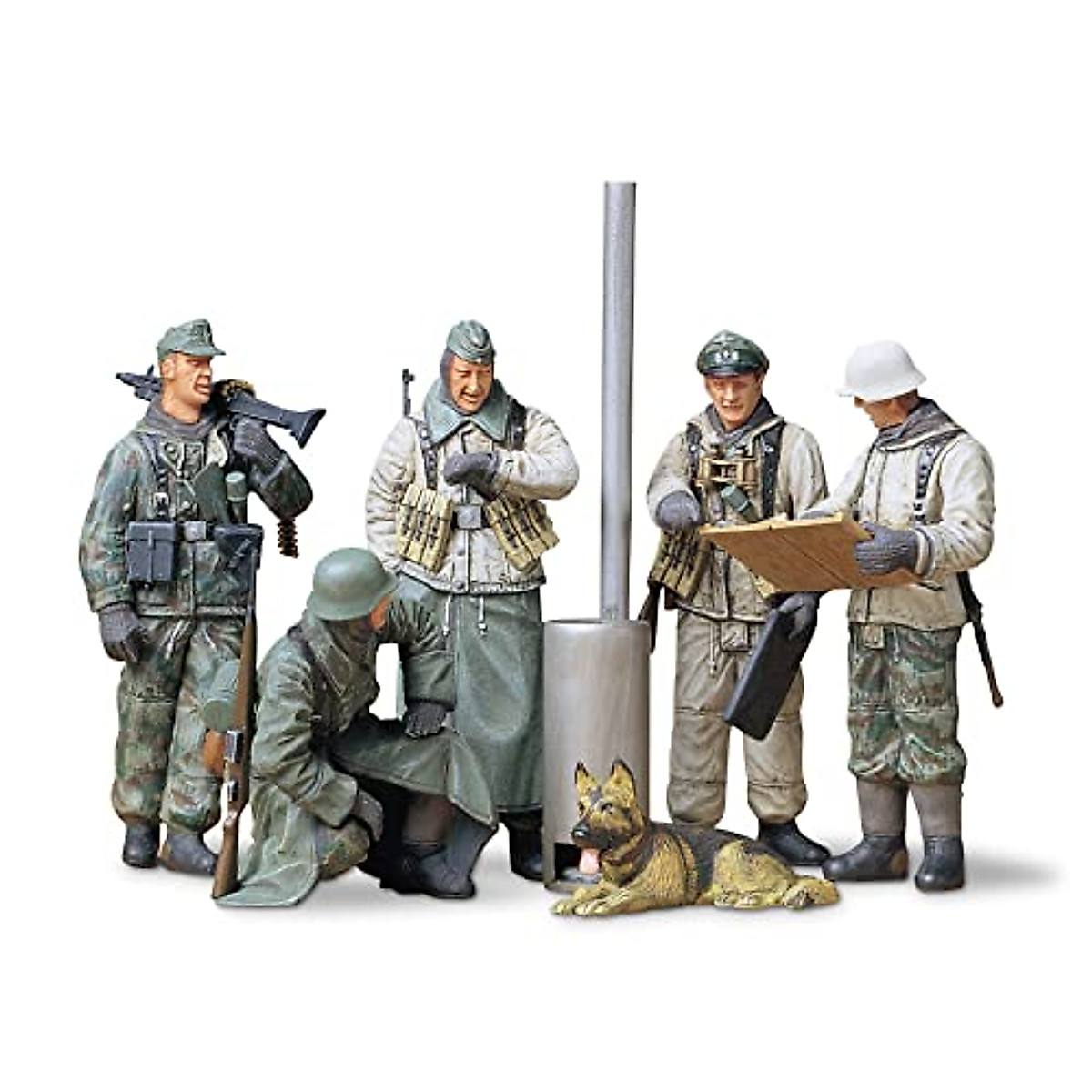 Tamiya Models German Soldiers at Field Briefing