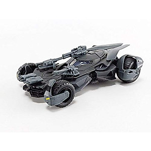 Jada Toys DC Comics Justice League Batman & Batmobile 1:32 Die - Cast Vehicle with Figure,Black