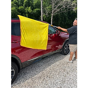 ShamWow ShamPow Quick Car Dry Chamois Shammy Microfiber Cloth Towel – Dry Your Entire Car in Less Than 60 Seconds – No Water Spots – Doesn’t Scratch & Helps Prevents Rust Spots - Super Absorbent