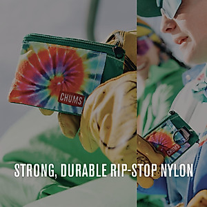 Chums Surfshorts Wallet - Lightweight Zippered Minimalist Wallet with Clear ID Window - Water Resistant with Key Ring (Black/Blue),One-size,18401127