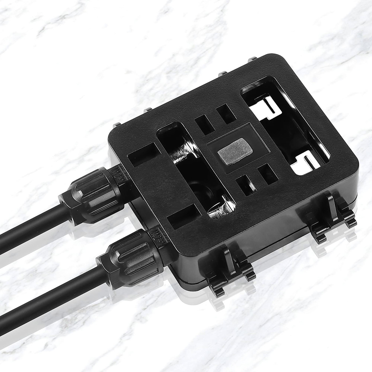 PNGKNYOCN Solar Junction Box PV Connector，IP67 Waterproof Solar Junction Box with 11AWG 50cm Solar Cable Connector for 250w to 300w 20A Solar Panel