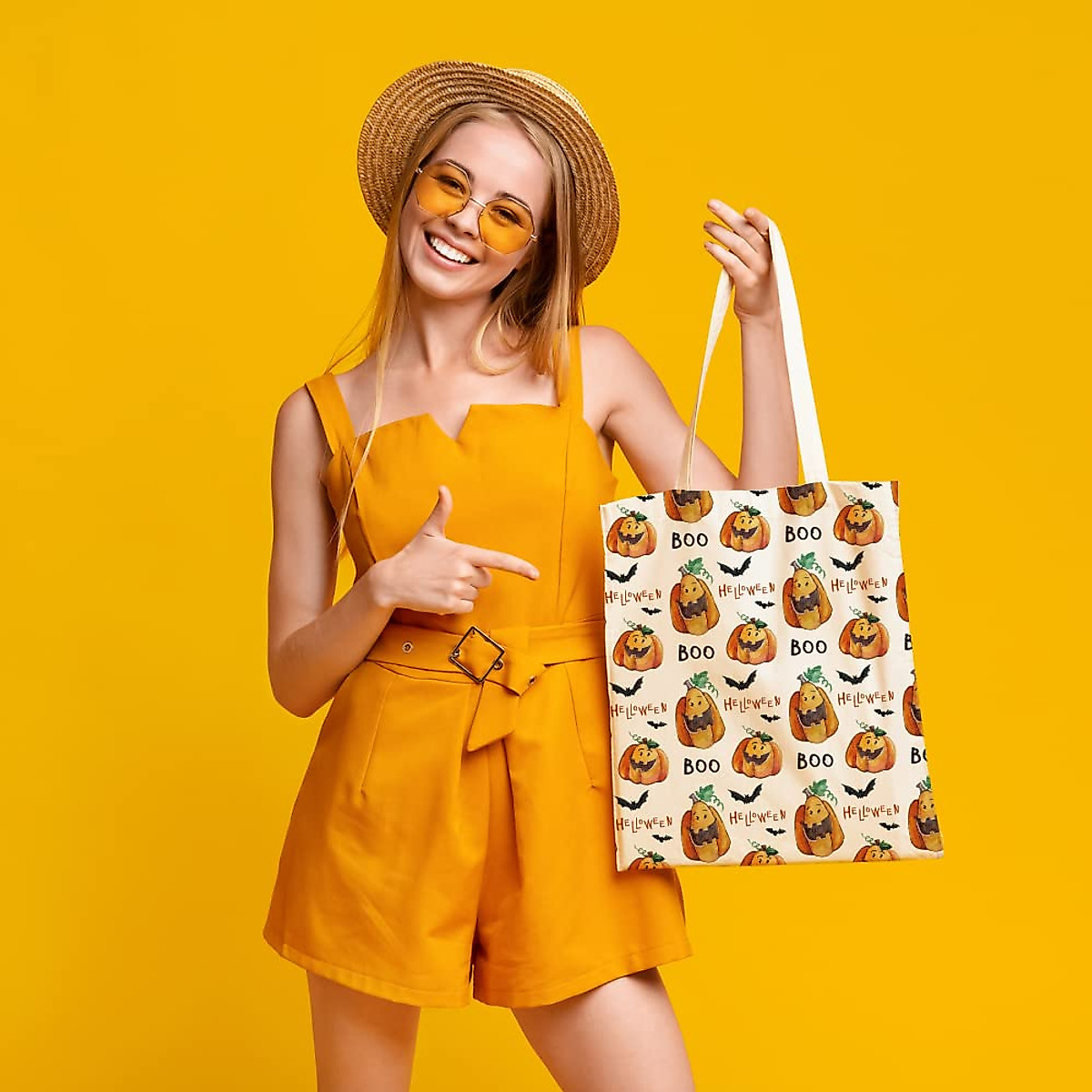 Halloween Fabric Squares,8 Pieces Spooky Fall Pumpkins Cotton Fabric,50cm x 50cm/20 x 20Inches Halloween Quilting Material for Halloween Horror Autumn Party Decorations Sewing Clothes