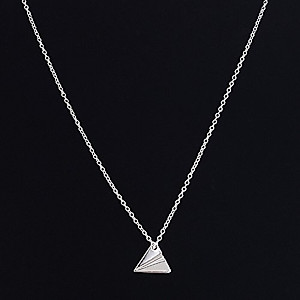 YOOESTORES82 2PCS Triangle Origami Plane Necklaces,Delicate Geometric Triangle Paper Airplane Pendant Necklace Set for Women Couples (Silver)