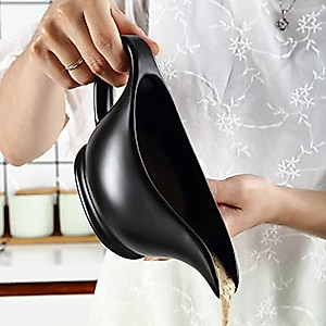 Bruntmor 11 Oz Black Ceramic Gravy Boat With Tray, 11 Ounce Small Ceramic Serving Dish, Dispenser with Tray For Sauces, Dressing and creamer, Gravy Boat With Saucer For Thanksgiving And Christmas