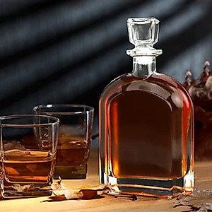 Salzesfalls Whiskey Decanter with Glass Stopper-Whiskey Glass Bottle with Airtight Geometric Stopper for Wine, Bourbon, Brandy, Liquor, Tequila, Liquor Decanter for Men.（2 Pack）