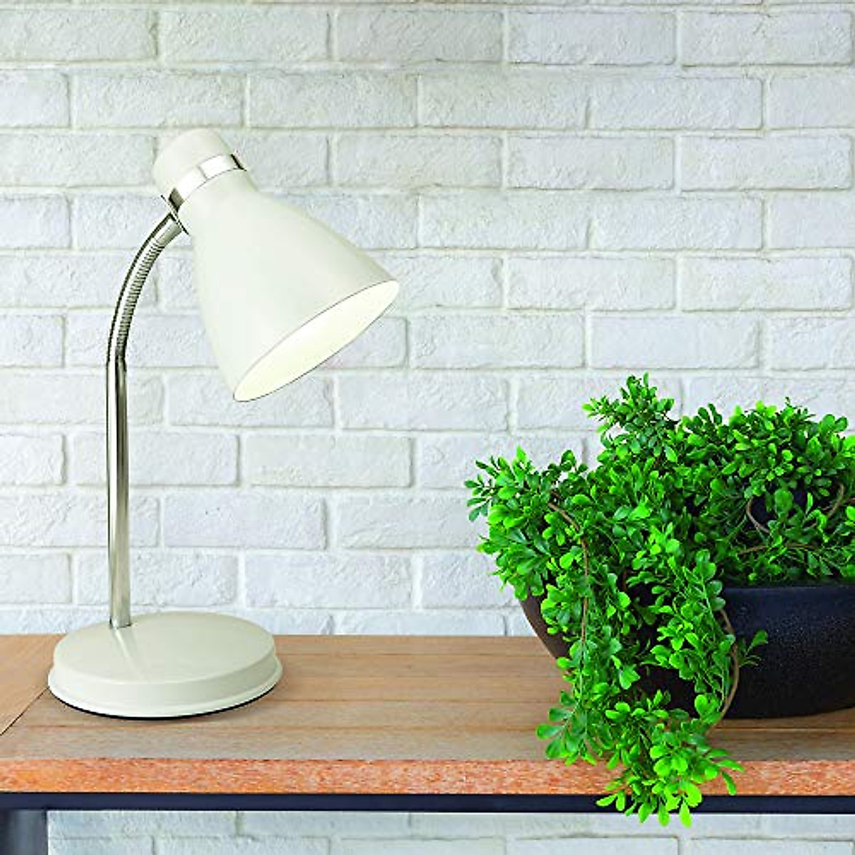 Newhouse Lighting NHDK-OX-WH Oxford Desk, Flexible Goose Neck Table Lamp with 40 Watt LED Bulb Included, White