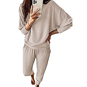 PRETTYGARDEN Women's 2023 Fall Fashion Outfits 2 Piece Sweatsuit Solid Color Long Sleeve Pullover Long Pants (Apricot,Medium)