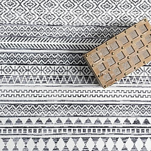 nuLOOM Kira Machine Washable Tribal Geometric Ultra Thin Area Rug, 4x6, Grey
