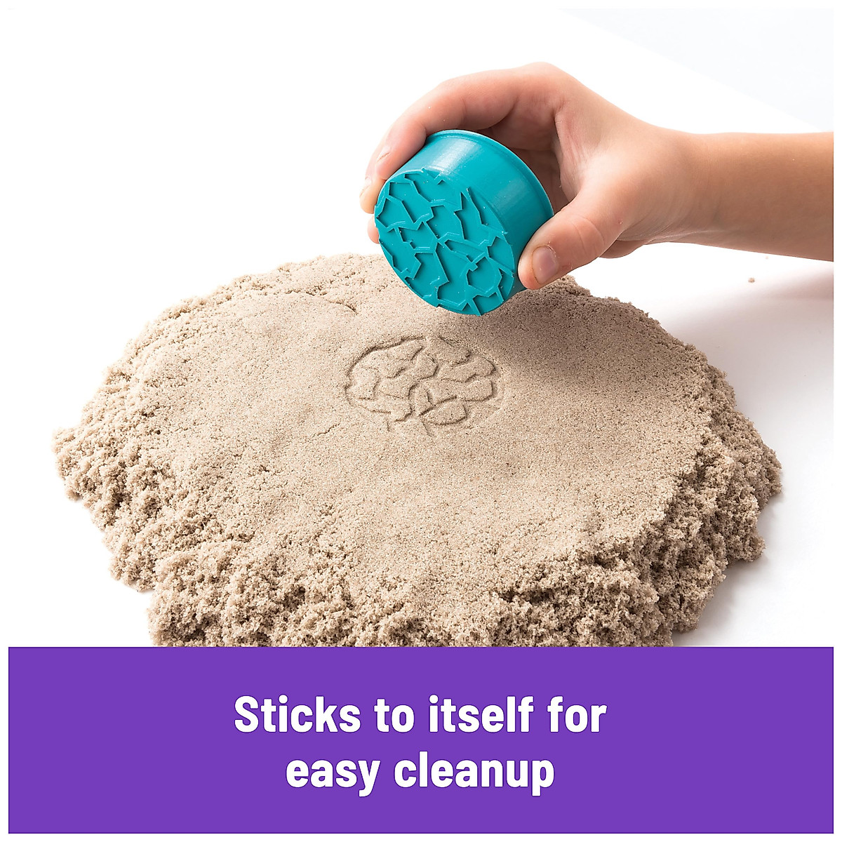 Kinetic Sand, Folding Sand Box with 2lbs of All-Natural Kinetic Sand, 7 Molds and Tools, Play Sand Sensory Toys for Kids Ages 3 and up
