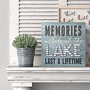Barnyard Designs 'Memories at the Lake' Box Sign Wooden Signs for Home Decor, Motivational Desk Decor, Primitive Decor Desk Decorations for Women Office Decorations Bathroom Shelf Decor, 8x8