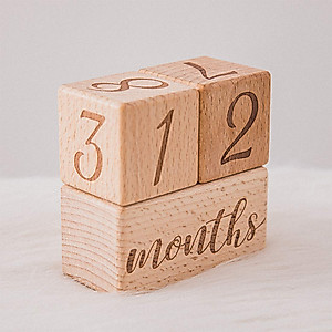 Baby Month Blocks Wooden Baby Milestone Age Blocks with Weeks Months Years, Baby Photoshoot Props, (Small Size,4cm)