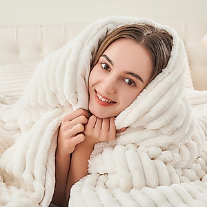 BEDELITE Fleece Queen Comforter Set -Super Soft & Warm Fluffy White Bedding, Luxury Fuzzy Heavy Bed Set for Winter with 2 Pillow Cases