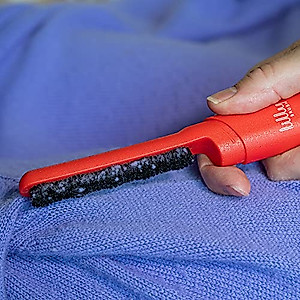 Lilly Brush Save Our Sweaters- Sweater Pill, Lint and Pet Hair Remover (Red)