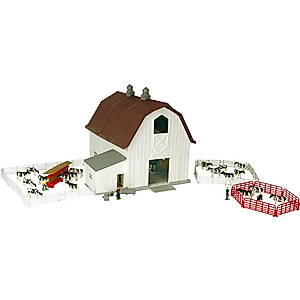 ERTL 1/64 Dairy Barn Playset ZFN12279