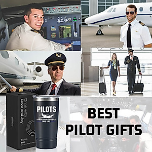 Onebttl Pilot Gifts For Men, Male, Him - Pilot Looking Down on People Since 1903-20oz/590ml Stainless Steel Insulated Tumbler with Lid, Message Card - Aviation, Airplane Gifts for Aviator - (Black)