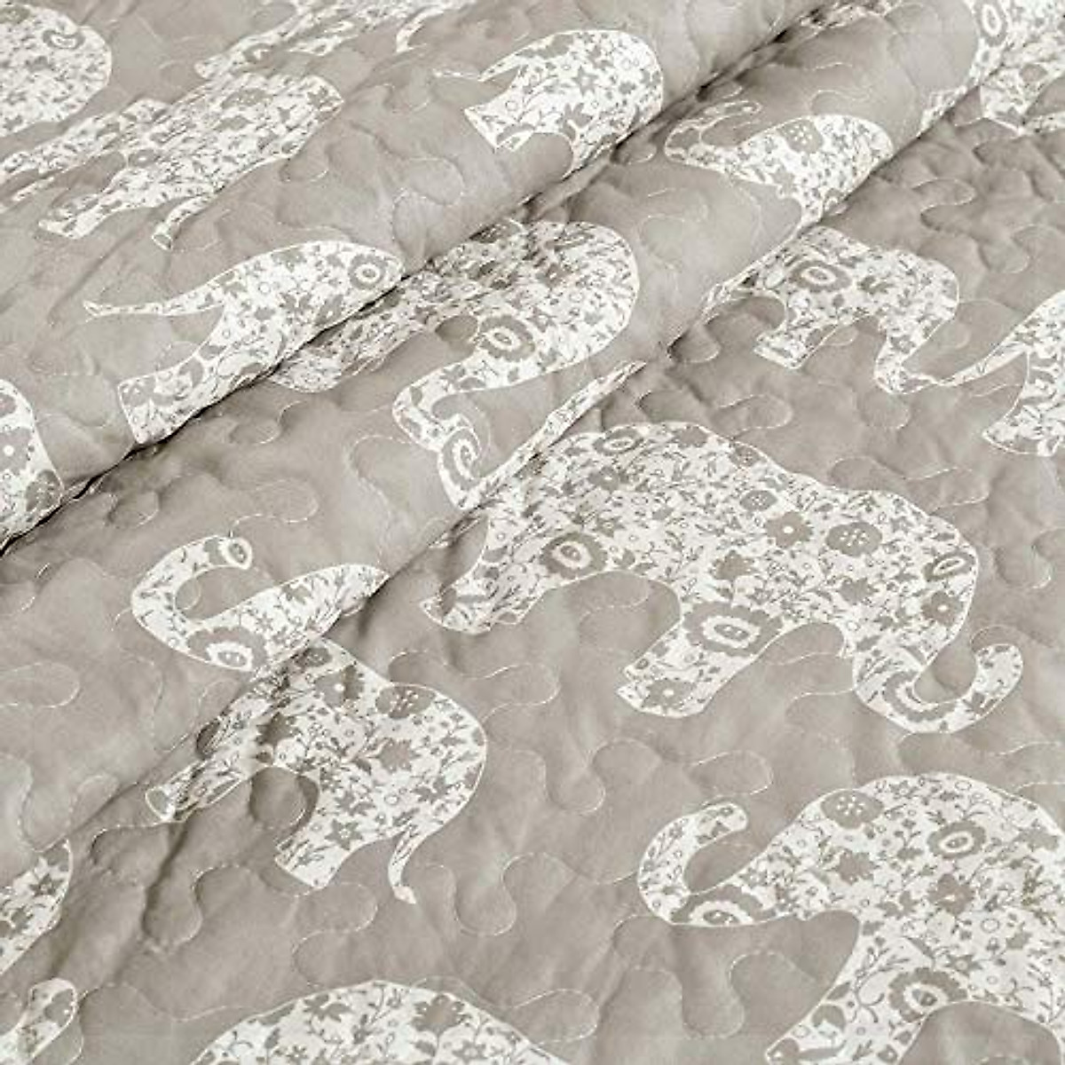 Lush Decor Elephant Parade Throw Fuzzy Reversible Sherpa Blanket, 60” x 50”, Gray