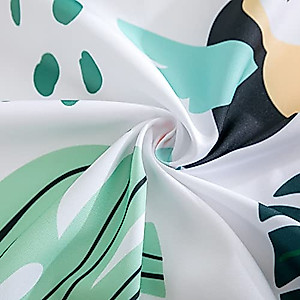 QiCHo Tropical Birds Toucan Round Tablecloth Thicken Desk Cloth Washable Table Cover, Hawaiian Theme Table Cloth for Kitchen Daily Dinning Party Tabletop Decor 70 Inch