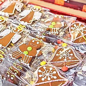 Cookie Bags Cellophane Bags Clear Cellophane Treat Bags for Cookies, 5x6 Inch Individual Cookie Bags for Gift Giving Packaging, 100PCS Plastic Self Adhesive Cookie Wrappers Candy Bags Cookie Gift Bag