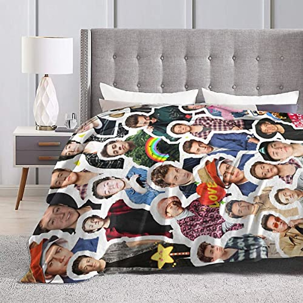 Blanket Ethan Cutkosky as Carl Gallagher Soft and Comfortable Warm Fleece Blanket for Sofa,Office Bed car Camp Couch Cozy Plush Throw Blankets Beach Blankets …
